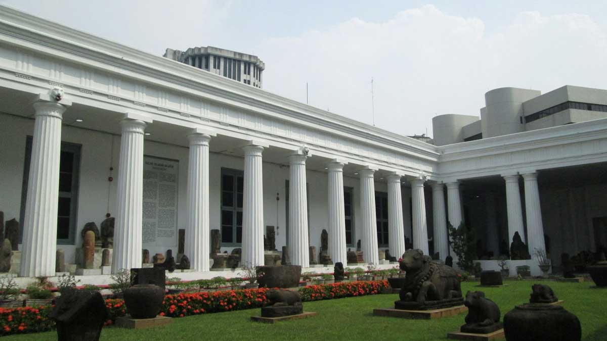National Museum of Indonesia, Jakarta: Visitor guide with ticket prices ...