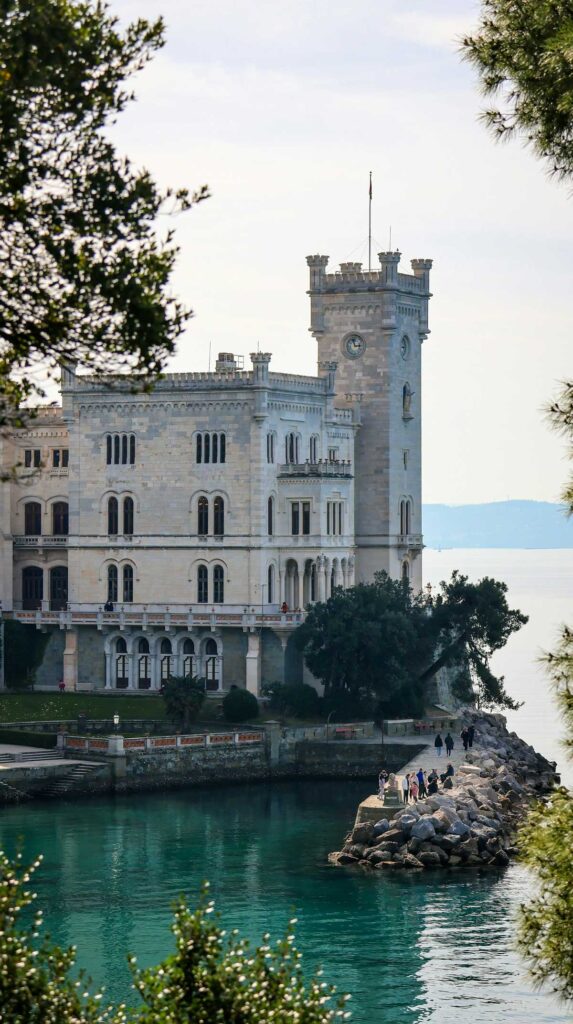 Italian castles - Planet Whitley